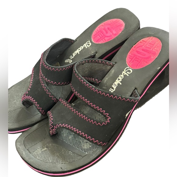 Skechers | Shoes | Sketchers Ladies Blackpink Flap Flip Wedge Sandals ...